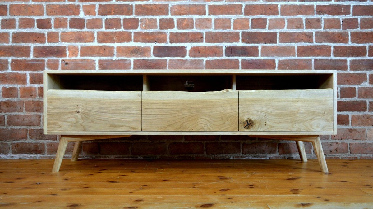 'Meillion' - Live edge oak media unit – Sun & Son's Woodcrafts